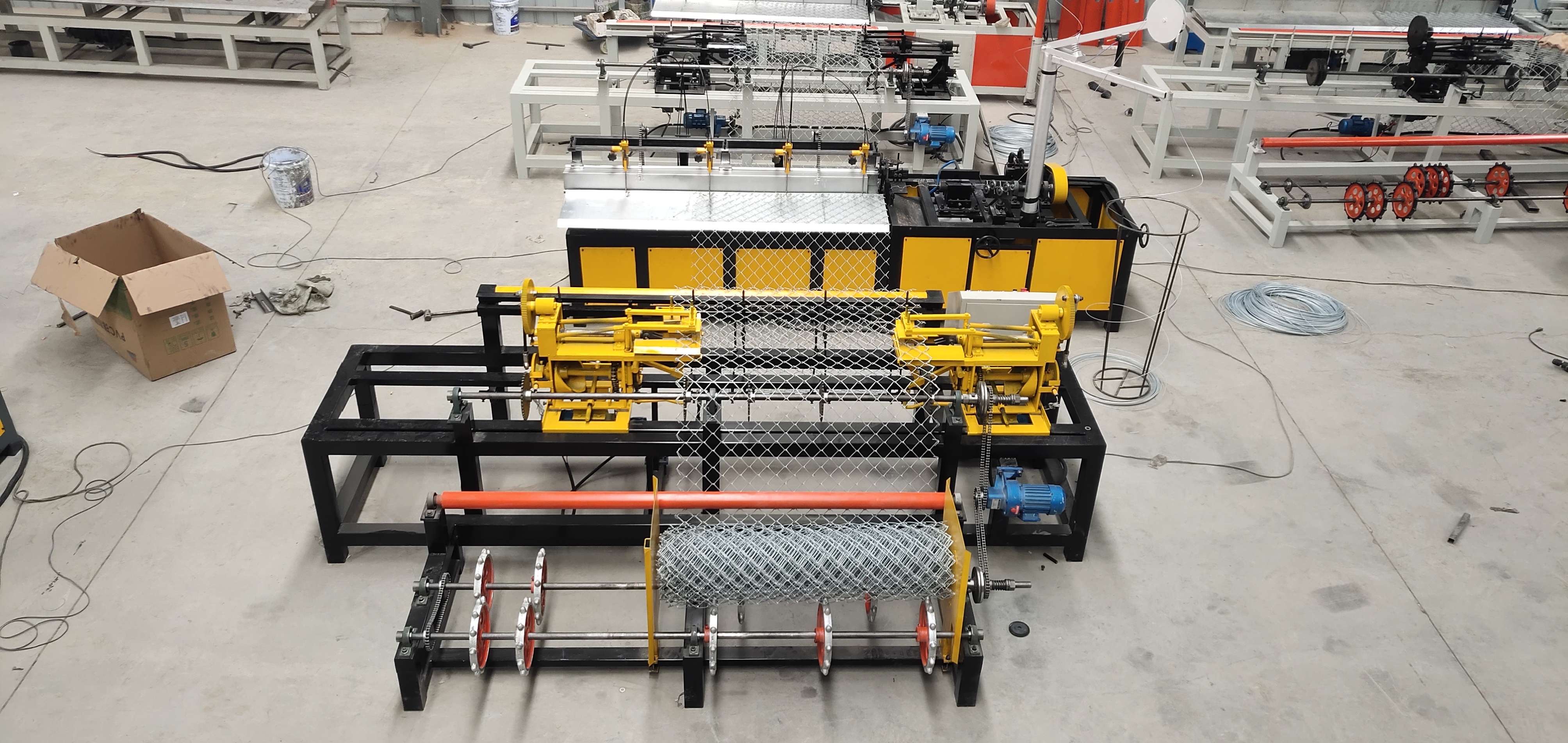 Automatic Chain Link Weaving Machine - Buy automatic chain link weaving ...